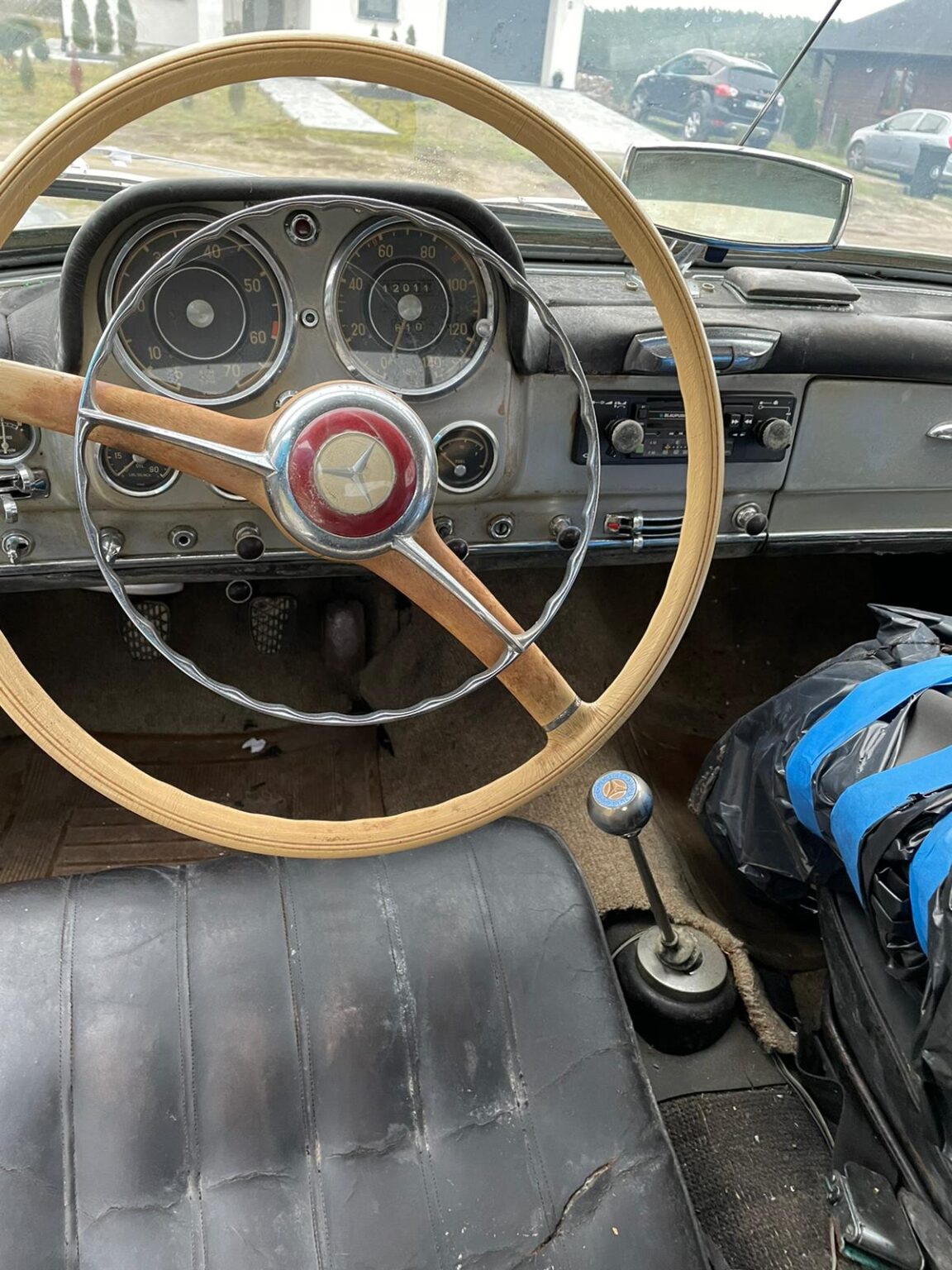 Mercedes 190sl 1955 Number 218 early, bucket seats – Retro Garage 541
