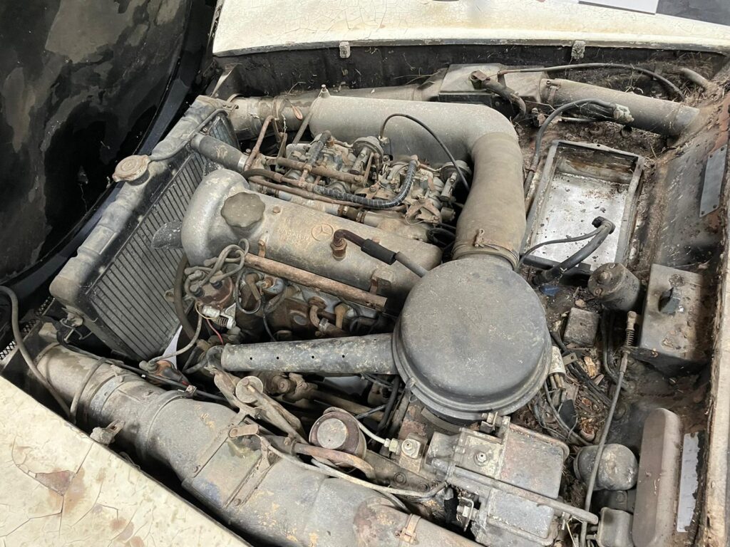 Mercedes 190SL Barn Find Original European – Retro Garage 541