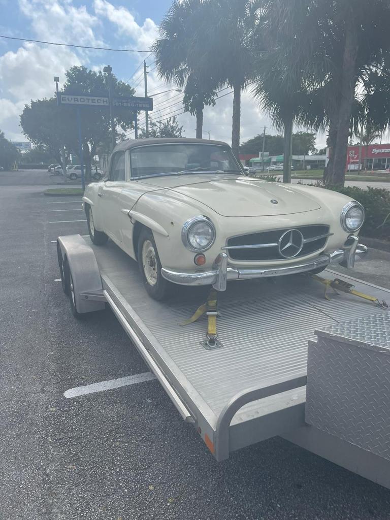 Mercedes 190SL Number: 239 Bucket seats 1955 – Retro Garage 541