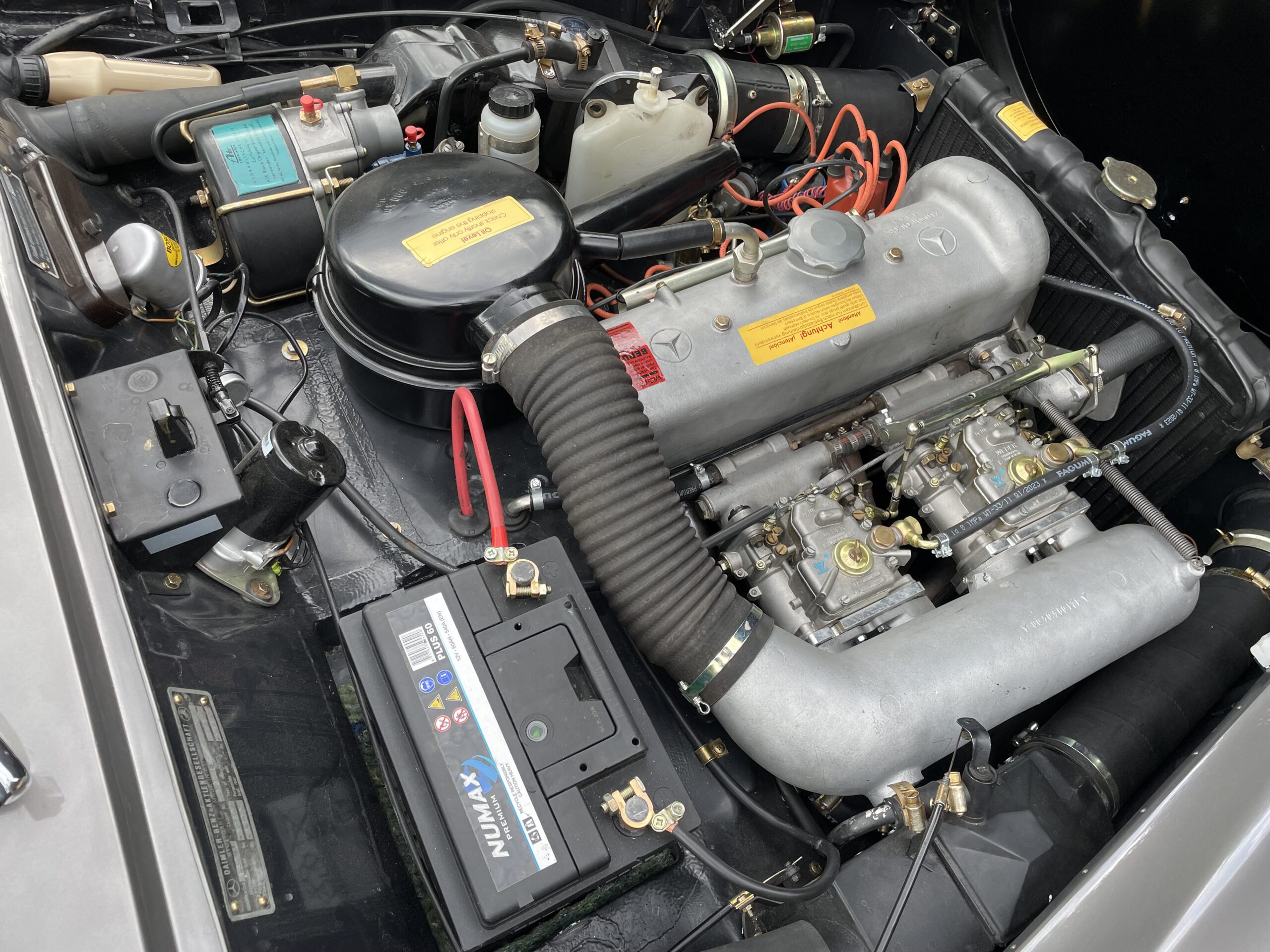 Mercedes 190SL After Restoration – Retro Garage 541