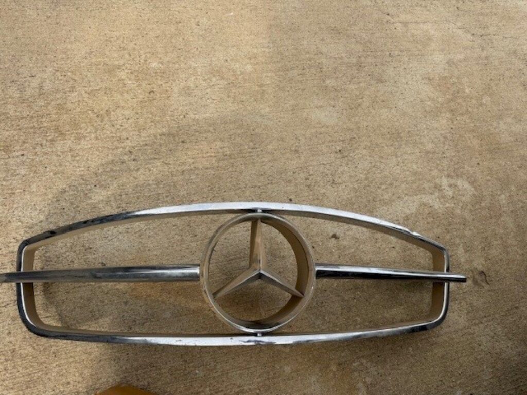 Rare Begging of production Mercedes 190SL Bucket Seats – Retro Garage 541